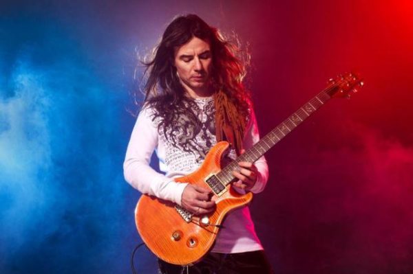 Frank Solari encabeça o festival St. Patrick’s Day do Rocktober – No Palco