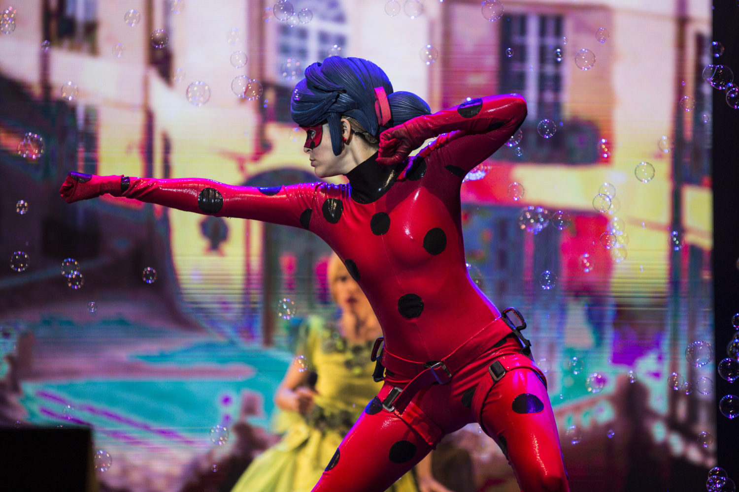 “Miraculous: As Aventuras de Ladybug” será apresentado neste domingo ...