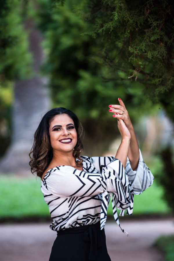 Shana Müller faz show no final de tarde de sábado no Cisne Branco – No ...