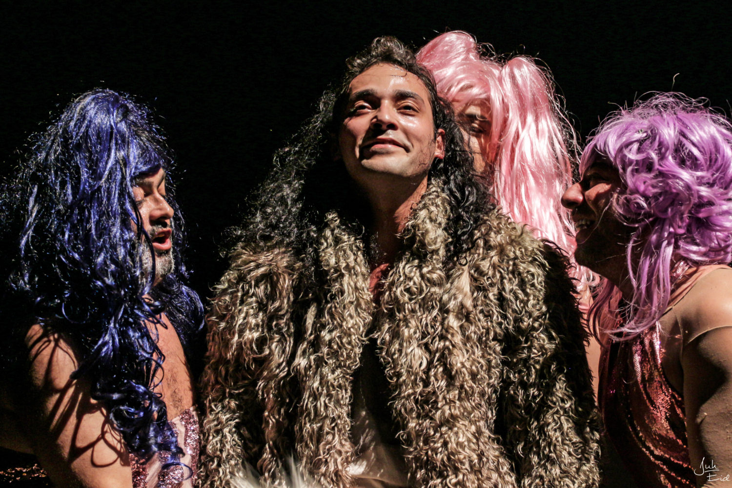 Eduardo Sterblitch apresenta o espetáculo ‘O Rei do Mundo’ em Porto ...